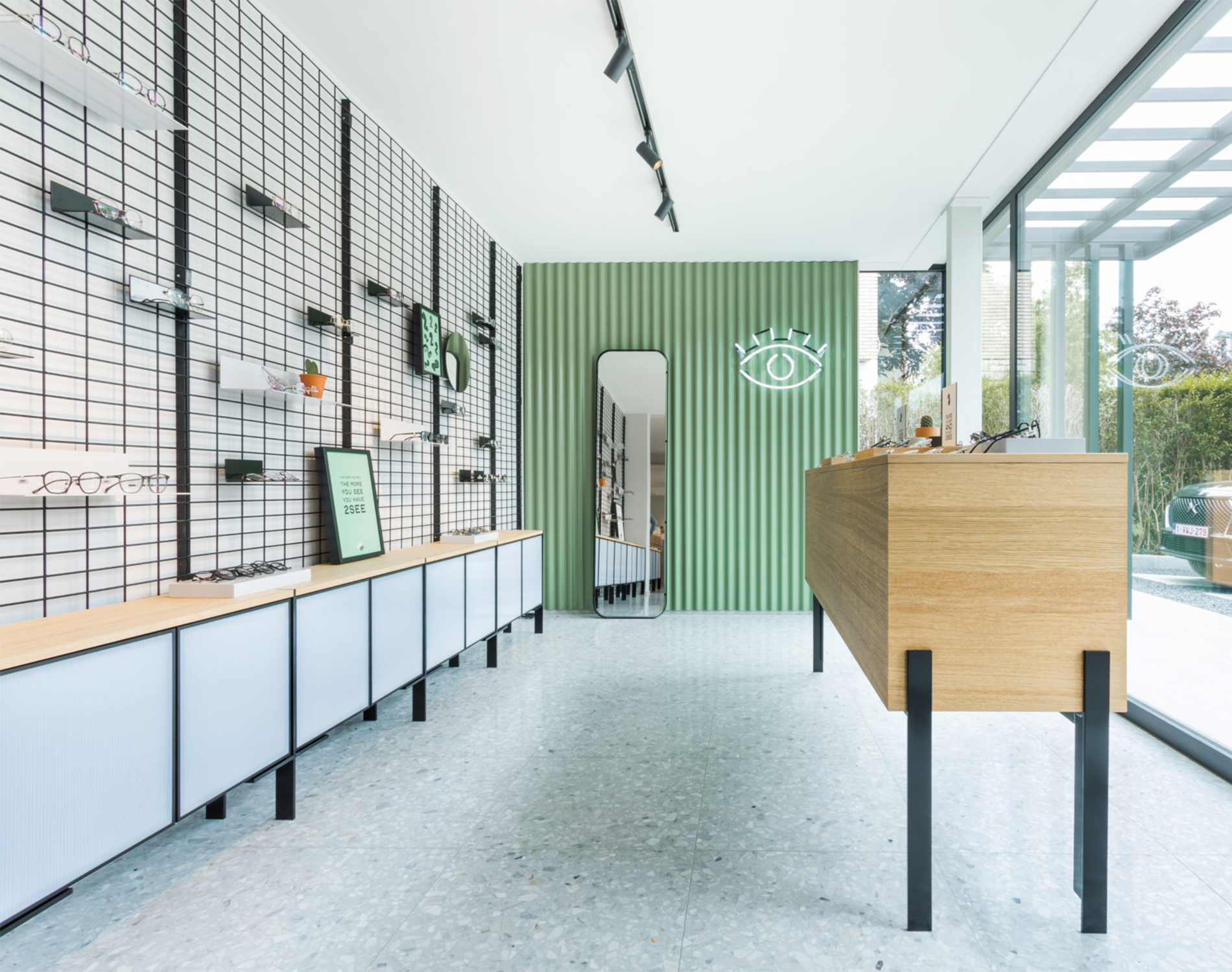 2SEE – TWODESIGNERS